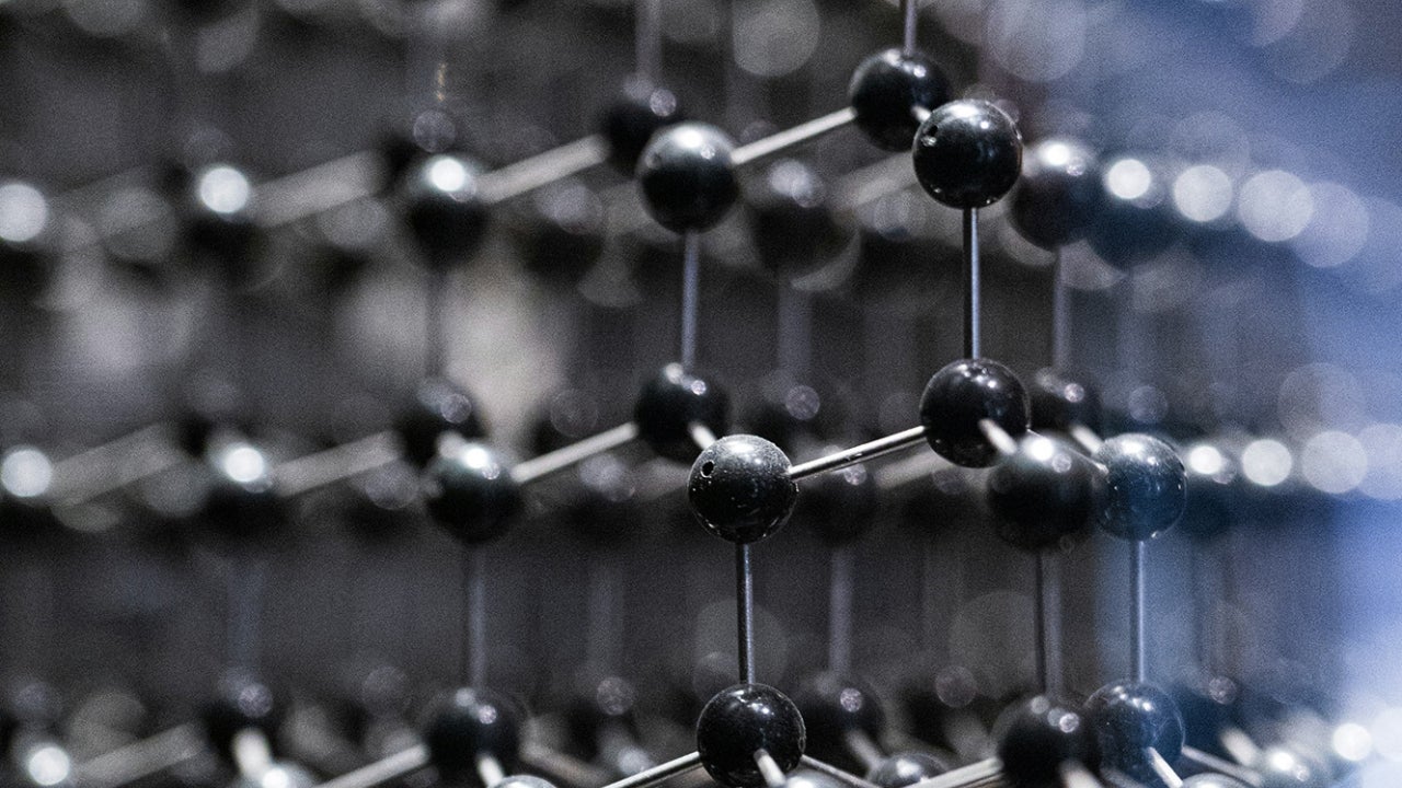 Nanomaterials Research | Cleveland State University